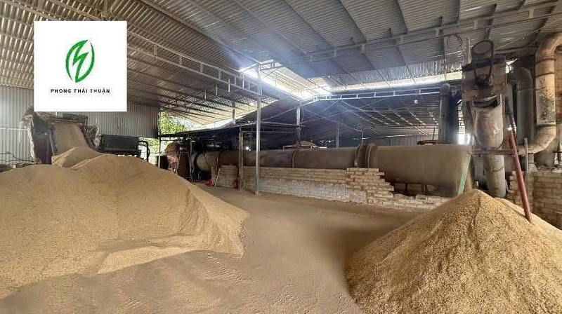 Buy Wood Sawdust Clean Fine Dry Uniform Low-Moisture Biomass Fuel ...